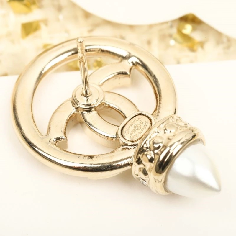 Top mirror Chanel Earrings