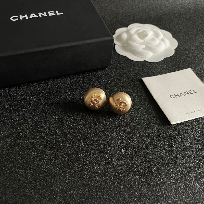 Top mirror Chanel Earrings