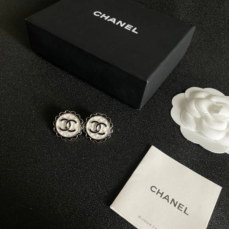 High fidelity Chanel Earrings