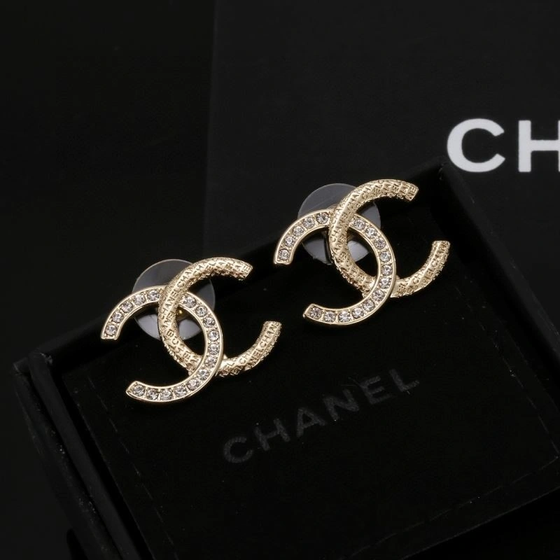 Top match Chanel Earrings