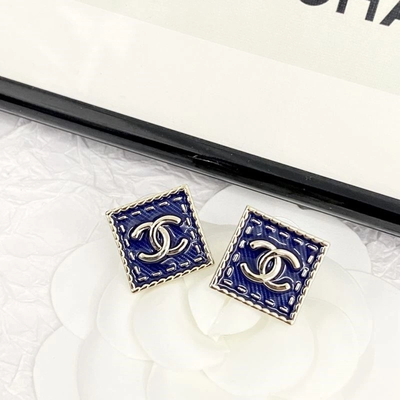 Top mirror Chanel Earrings