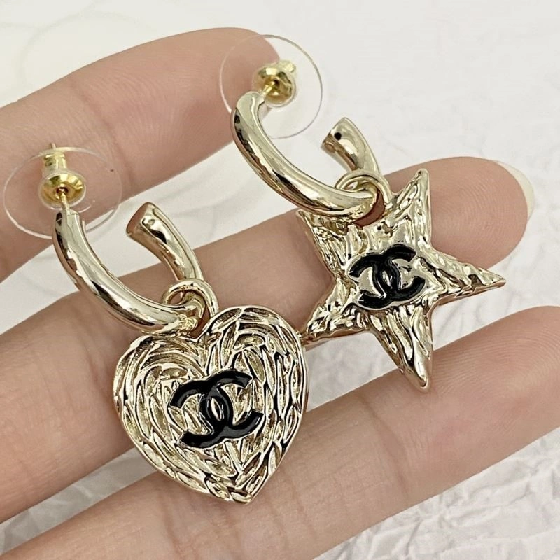 Top mirror Chanel Earrings
