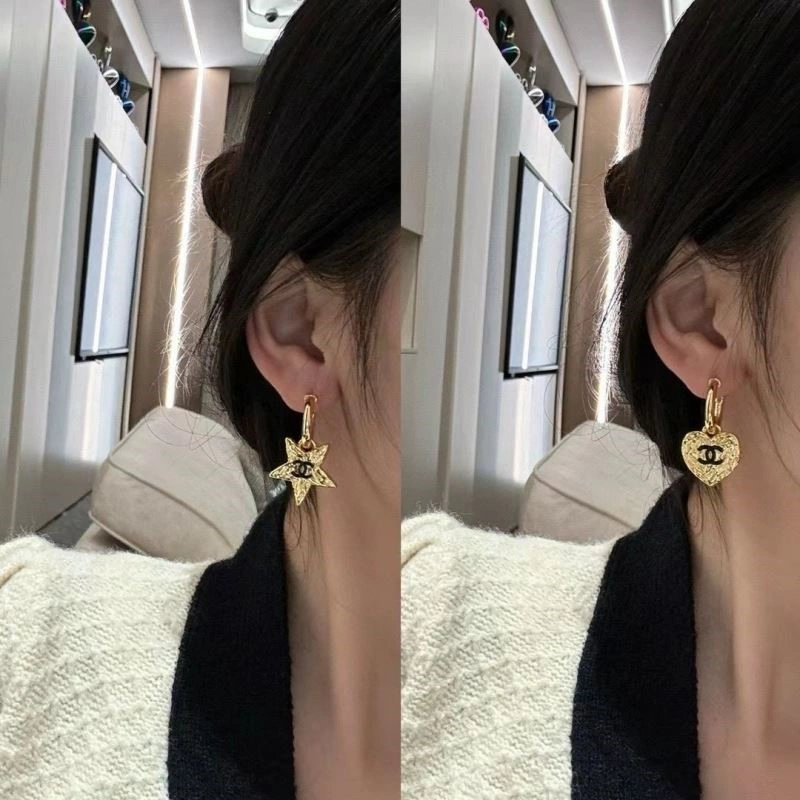 Top mirror Chanel Earrings