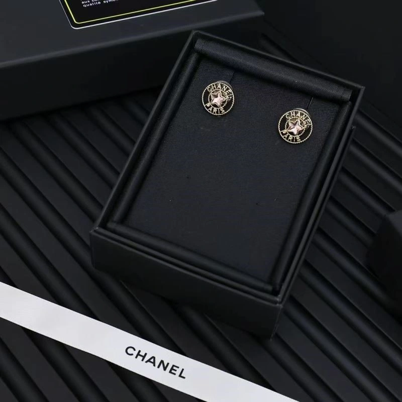 Top mirror Chanel Earrings