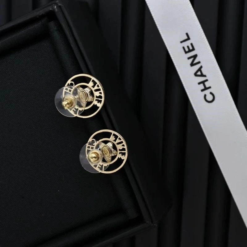 Top mirror Chanel Earrings