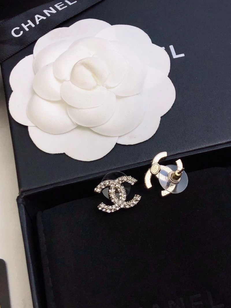 Top mirror Chanel Earrings