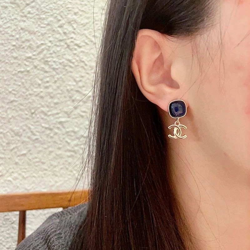 Top match Chanel Earrings