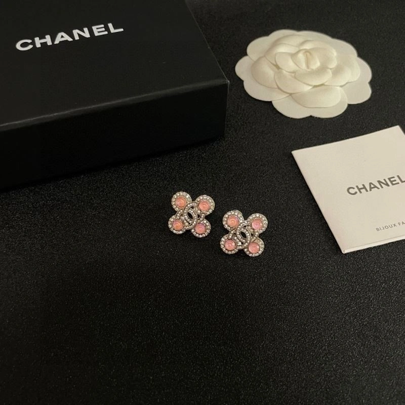 Top match Chanel Earrings