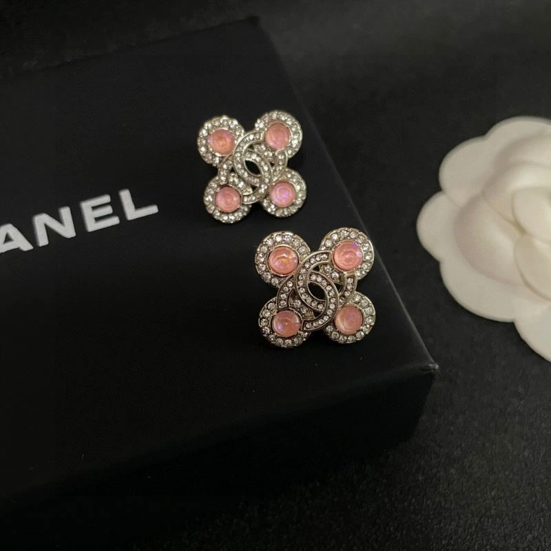 Top match Chanel Earrings
