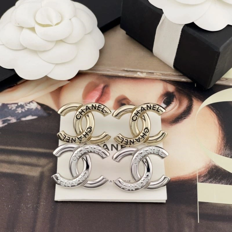 Top mirror Chanel Earrings