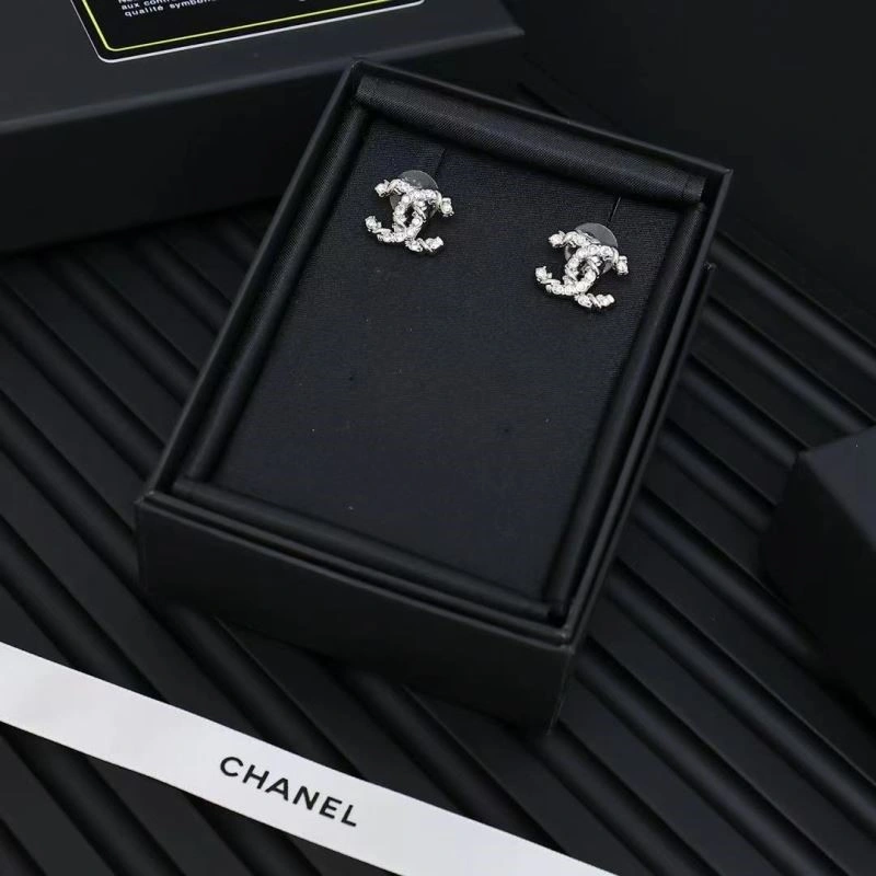 Top match Chanel Earrings