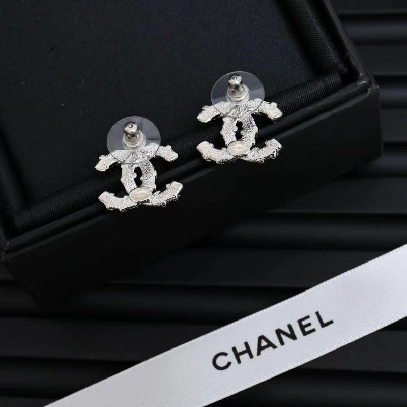Top match Chanel Earrings