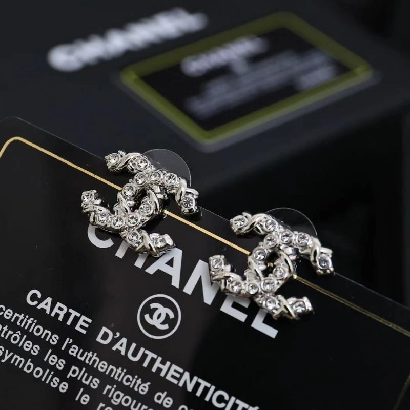Top match Chanel Earrings