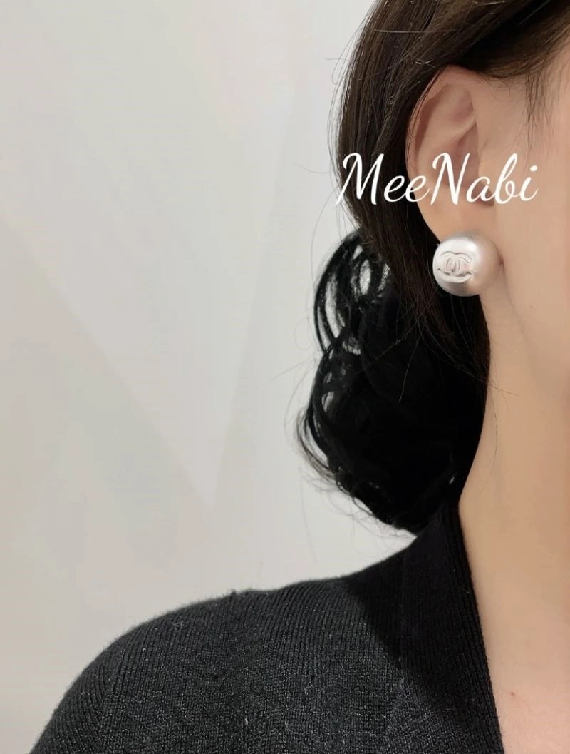 Brand-authenticated Chanel Earrings
