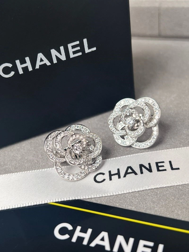 Top mirror Chanel Earrings