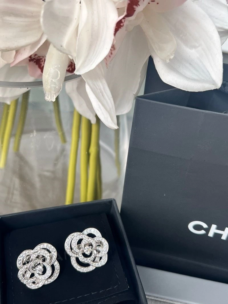 Top mirror Chanel Earrings