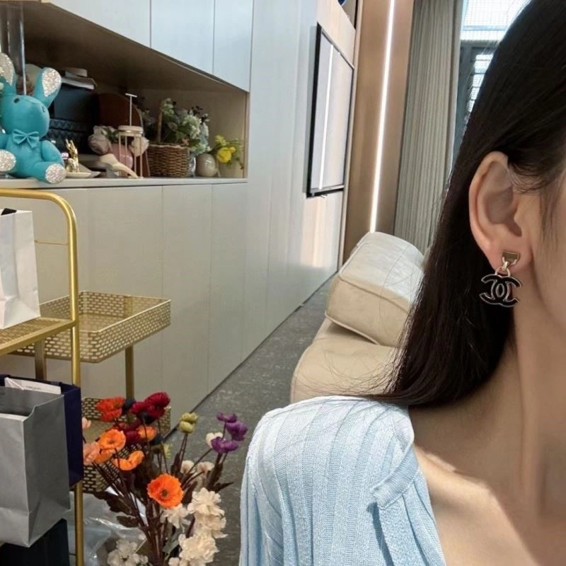 High fidelity Chanel Earrings
