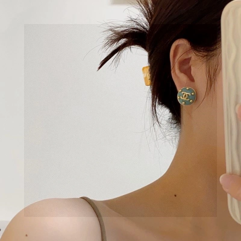Accurate model Chanel Earrings