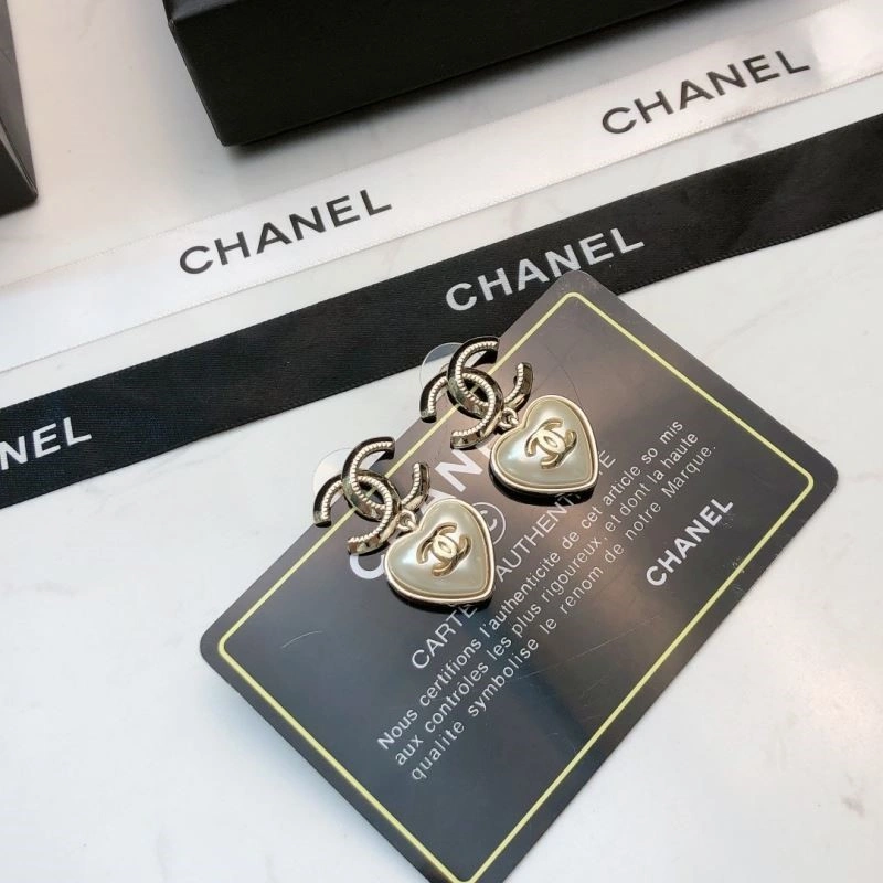 Top mirror Chanel Earrings