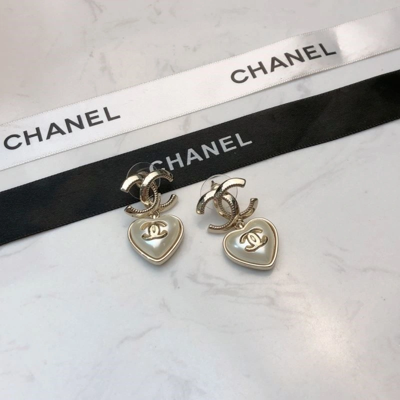 Top mirror Chanel Earrings