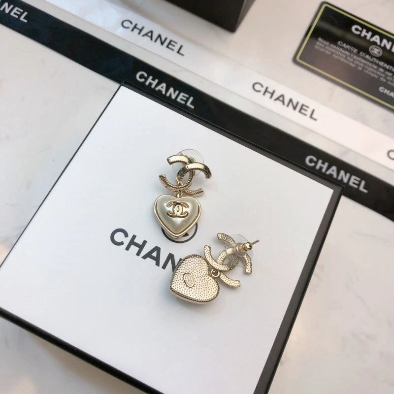 Top mirror Chanel Earrings
