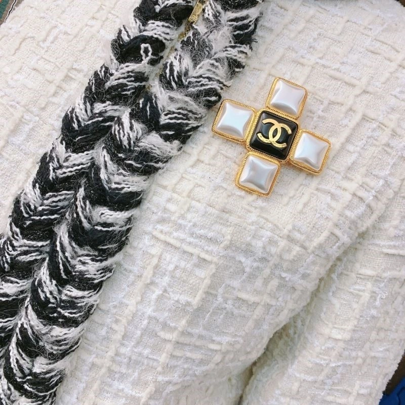 Accurate model Chanel Earrings