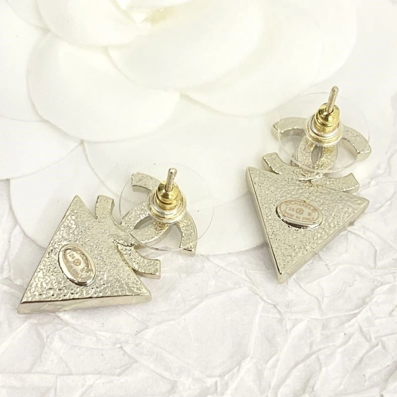 High accuracy Chanel Earrings