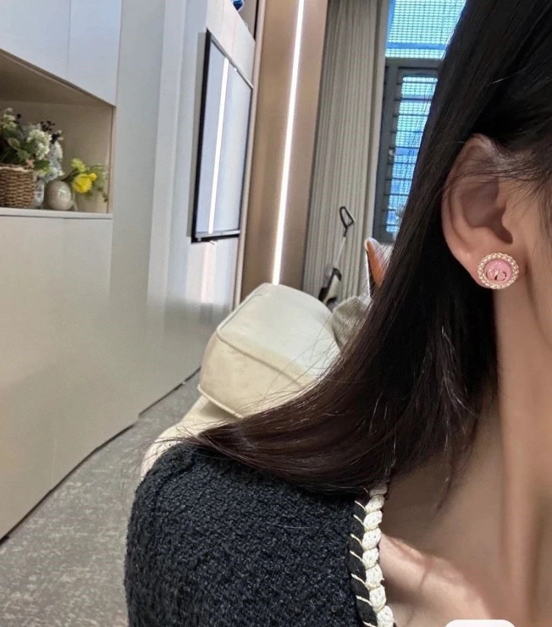 Top match Chanel Earrings