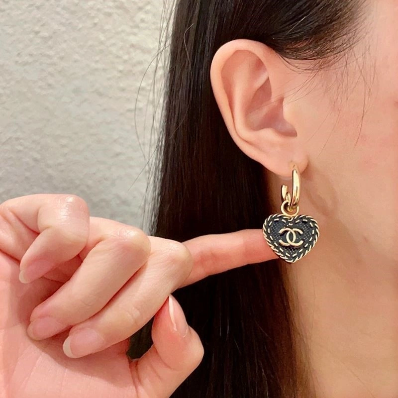 Top match Chanel Earrings