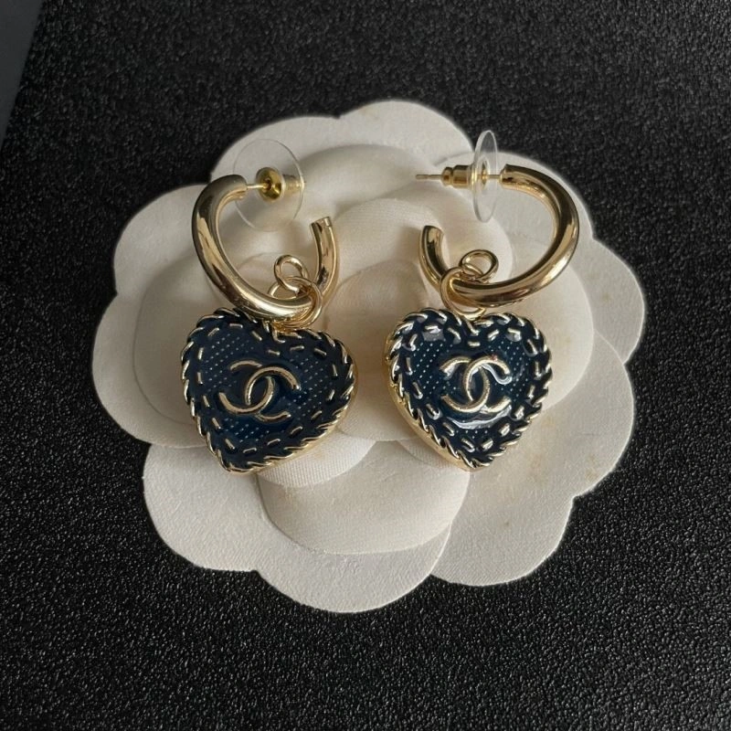 Top match Chanel Earrings