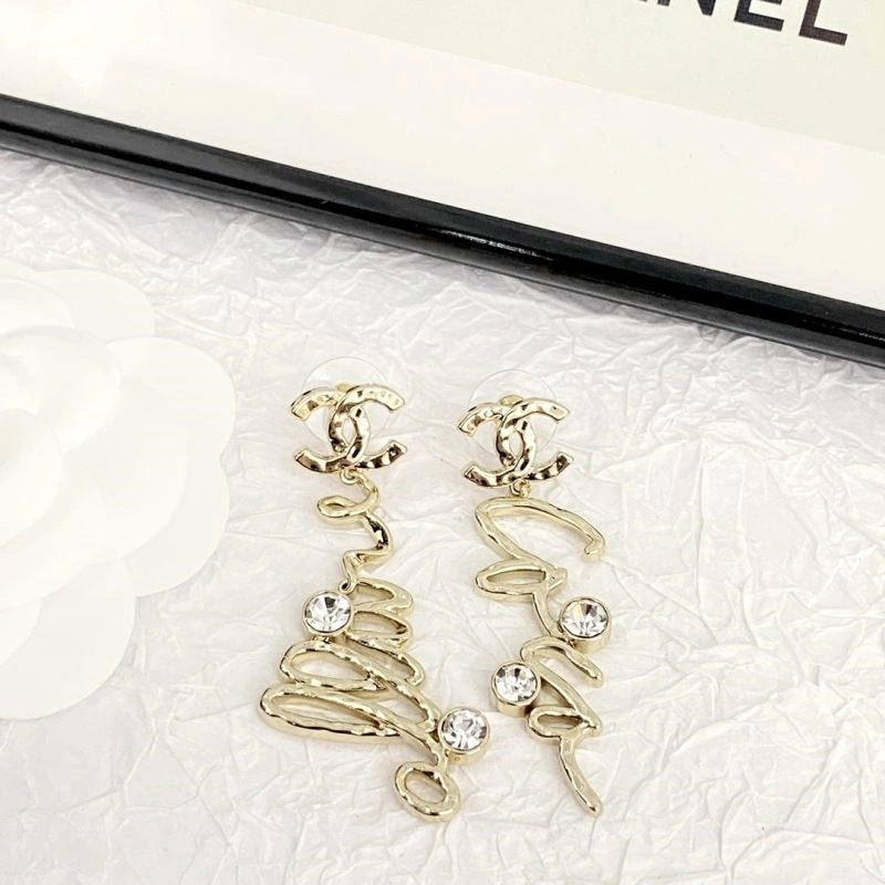 Top match Chanel Earrings