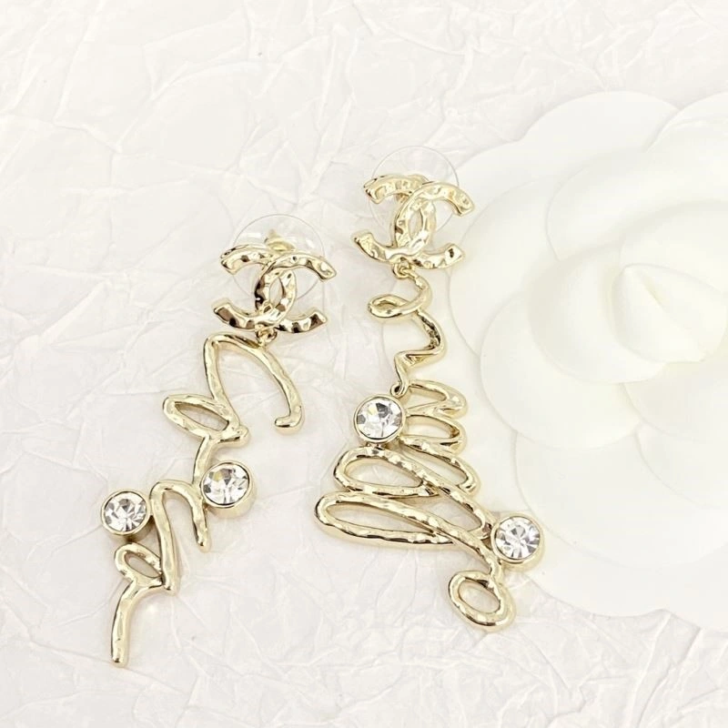 Top match Chanel Earrings