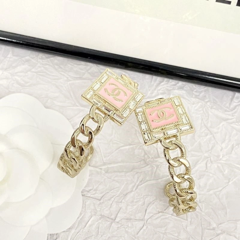 Top match Chanel Earrings