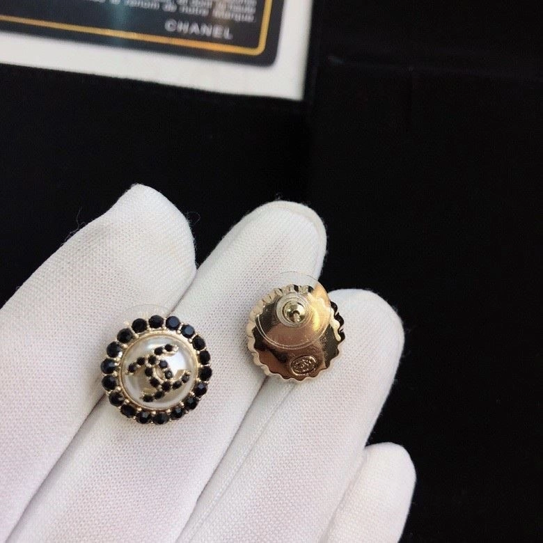 Legit Chanel Earrings