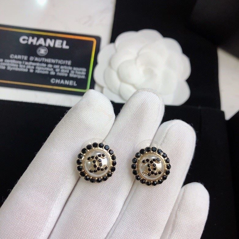 Legit Chanel Earrings