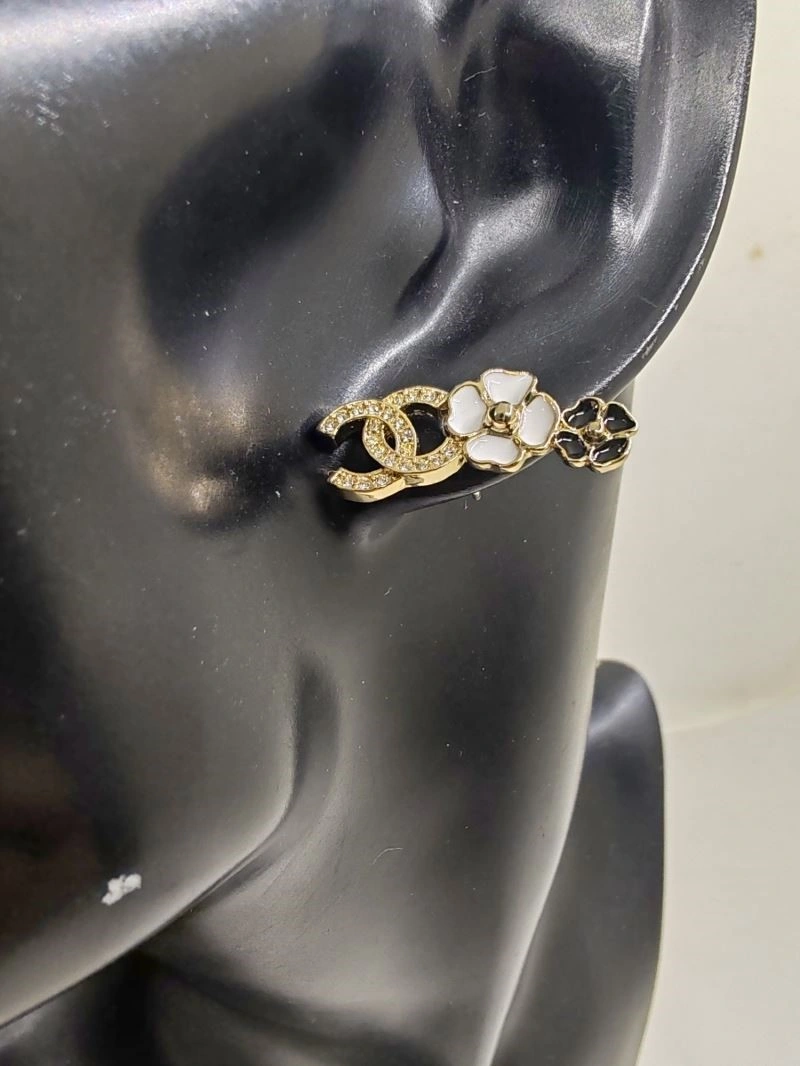 High accuracy Chanel Earrings