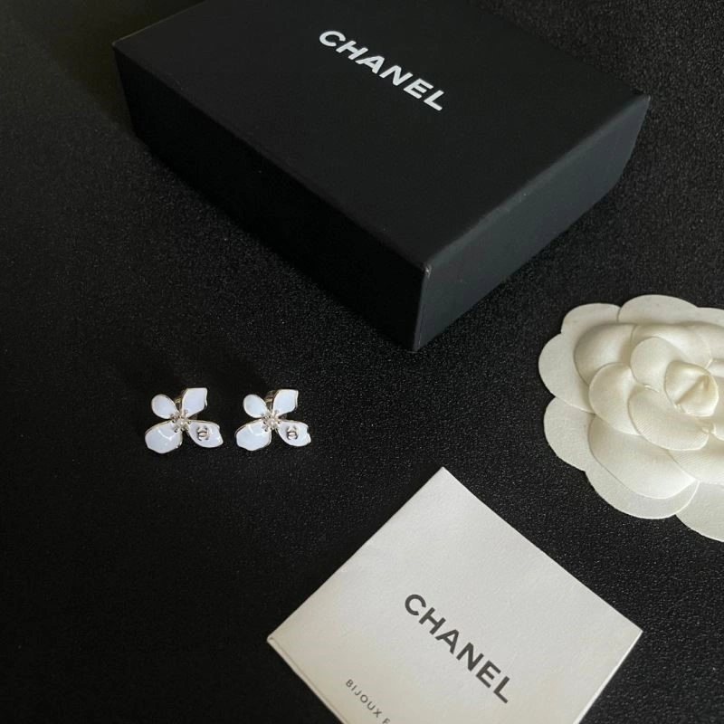 Top match Chanel Earrings
