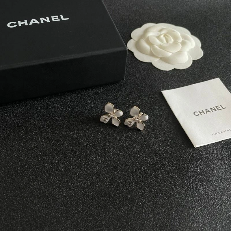 Top match Chanel Earrings