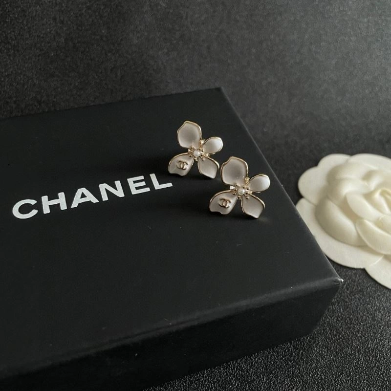 Top match Chanel Earrings