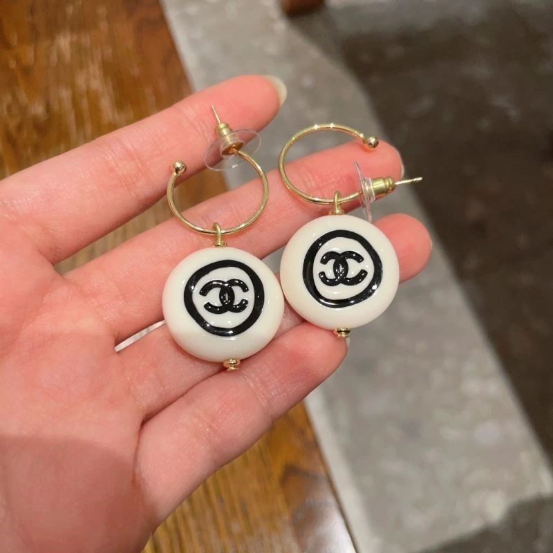 Top mirror Chanel Earrings