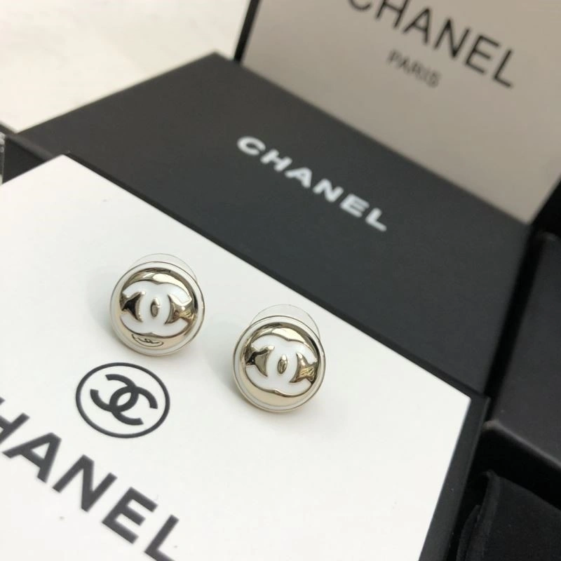 Top match Chanel Earrings