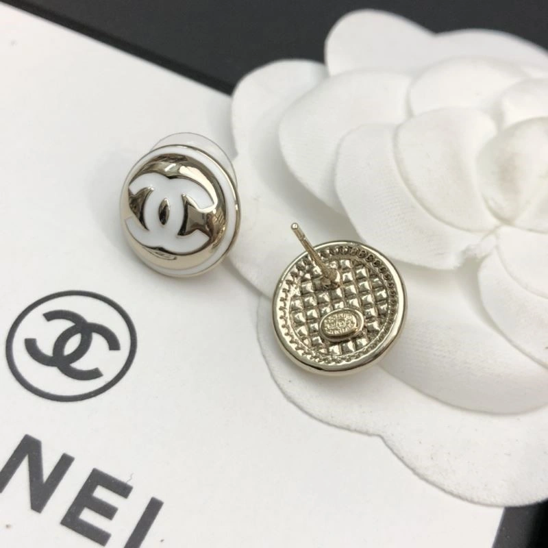 Top match Chanel Earrings