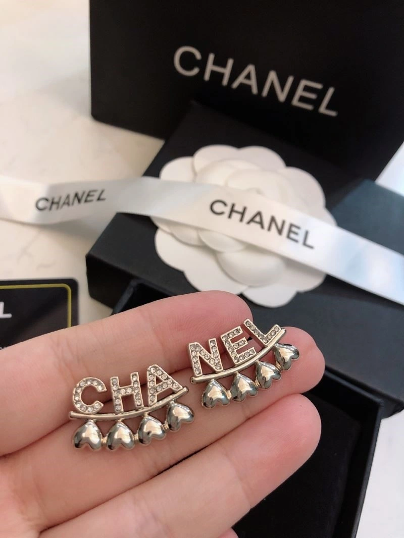 Top mirror Chanel Earrings