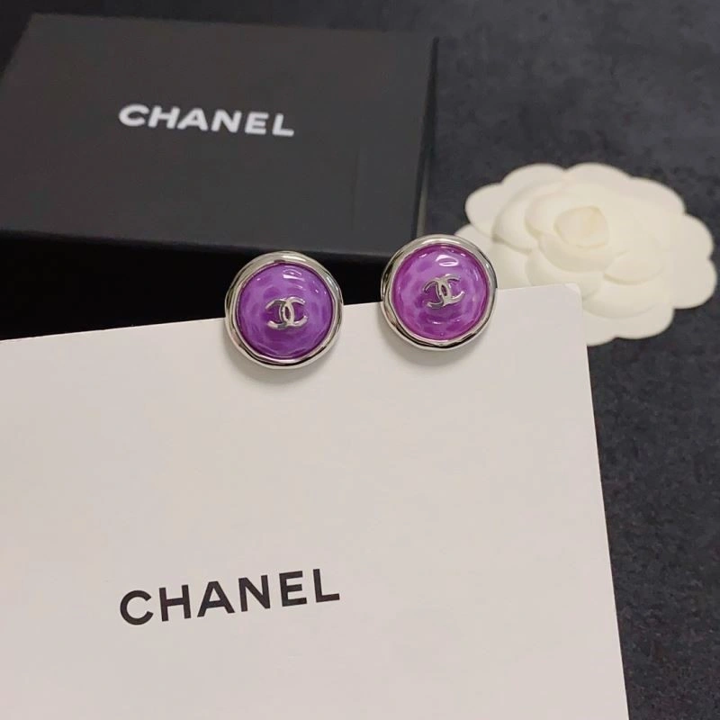 Top match Chanel Earrings