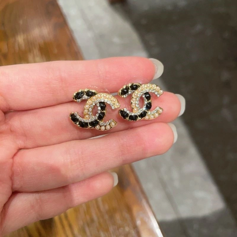 Brand-authenticated Chanel Earrings