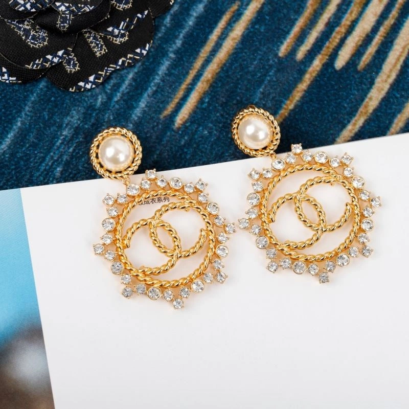Top match Chanel Earrings