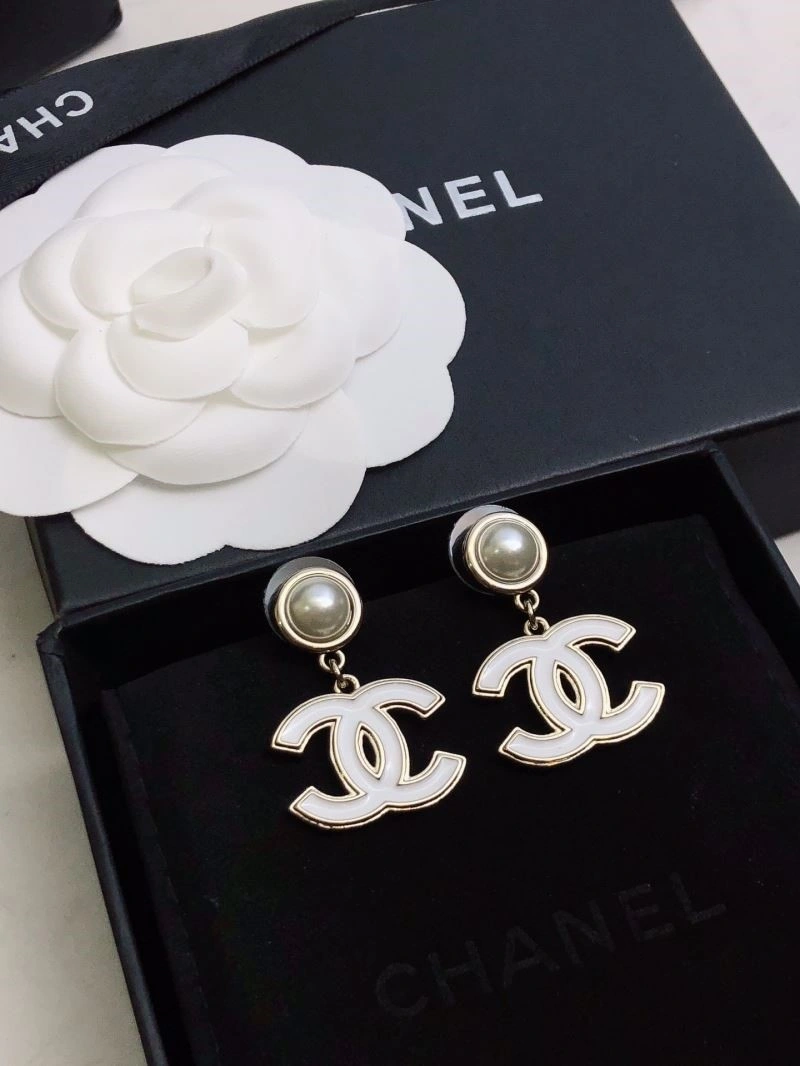 Top match Chanel Earrings