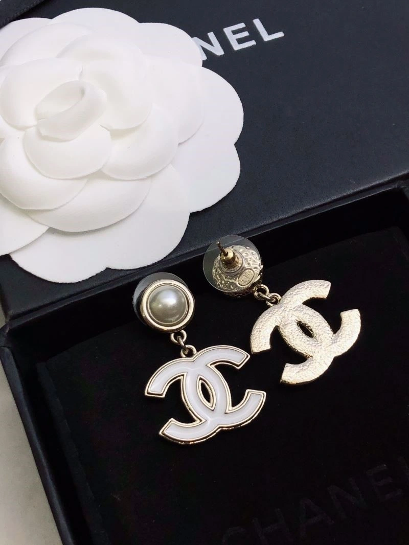 Top match Chanel Earrings