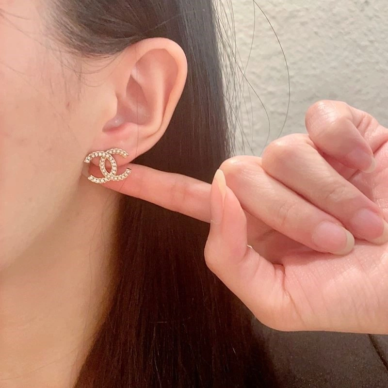 Top match Chanel Earrings