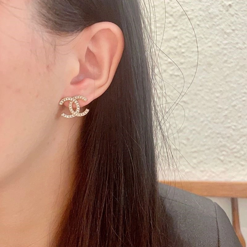 Top match Chanel Earrings